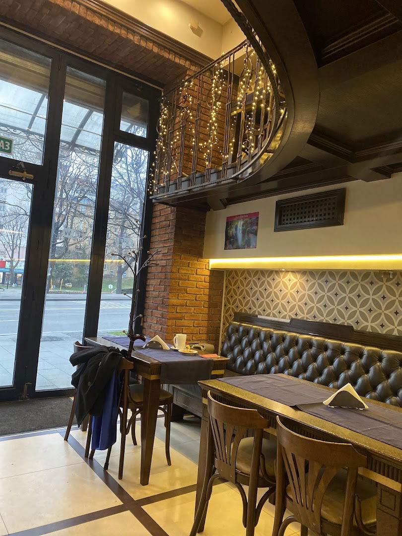 Maikhana The Indian cafe bar restaurant - restoran Belgrade mnenja ...